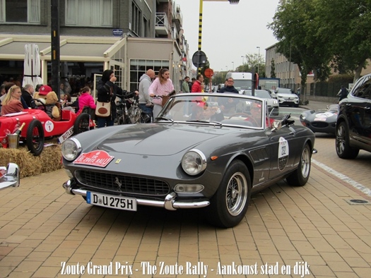 Foto's Zoute Grand Prix - Zoute Rally - Aankomst stad en dijk - 11 ...
