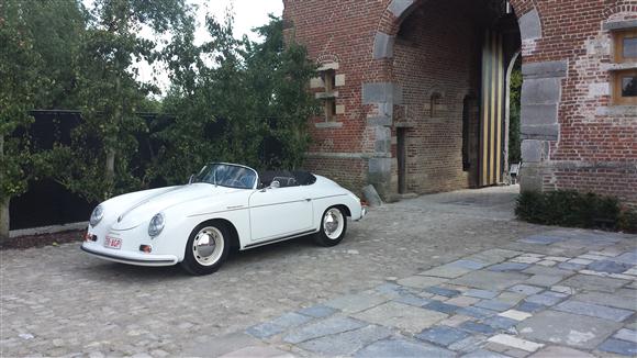 Oldtimer te huur: Porsche 356 Speedster Apal wit cabrio